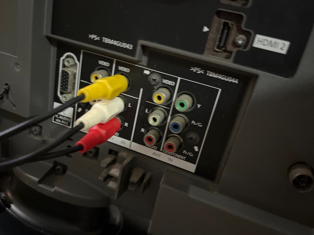 Panasonic 19 inch LCD tv TH-L19X10SK, TV & Home Appliances, TV ...