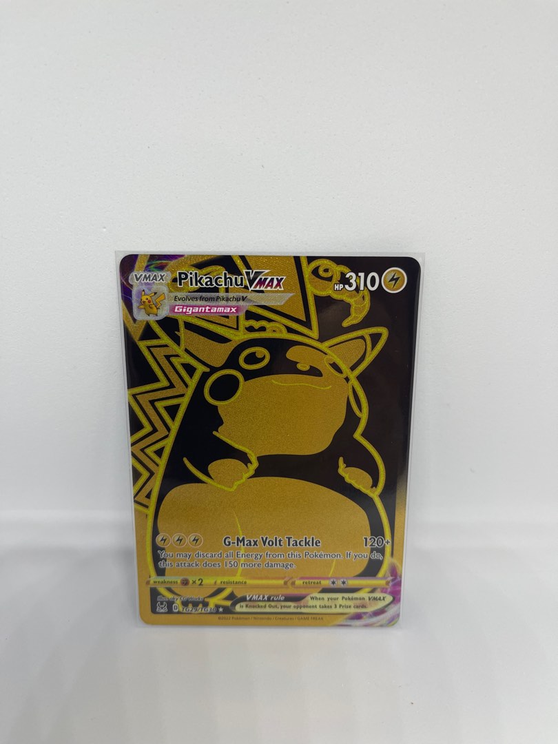 Pikachu VMAX, Hobbies & Toys, Toys & Games on Carousell