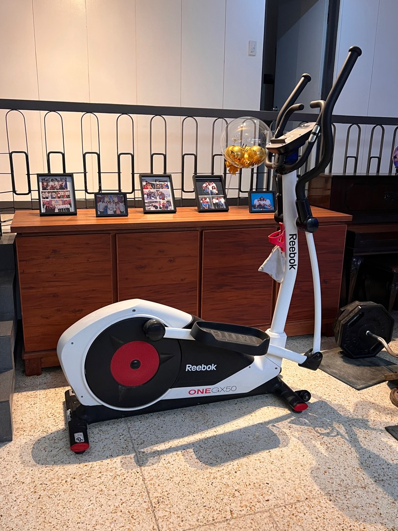 Reebok ONE GX50 eliptical, Sports Equipment, Exercise & Fitness, Cardio ...