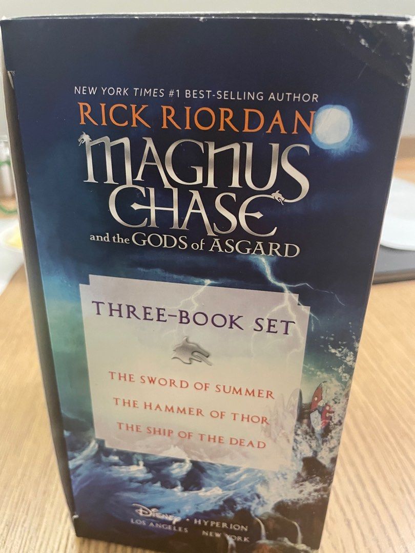 Rick Riordan Magnus Chase series, 興趣及遊戲, 書本 & 文具, 小朋友書 - Carousell