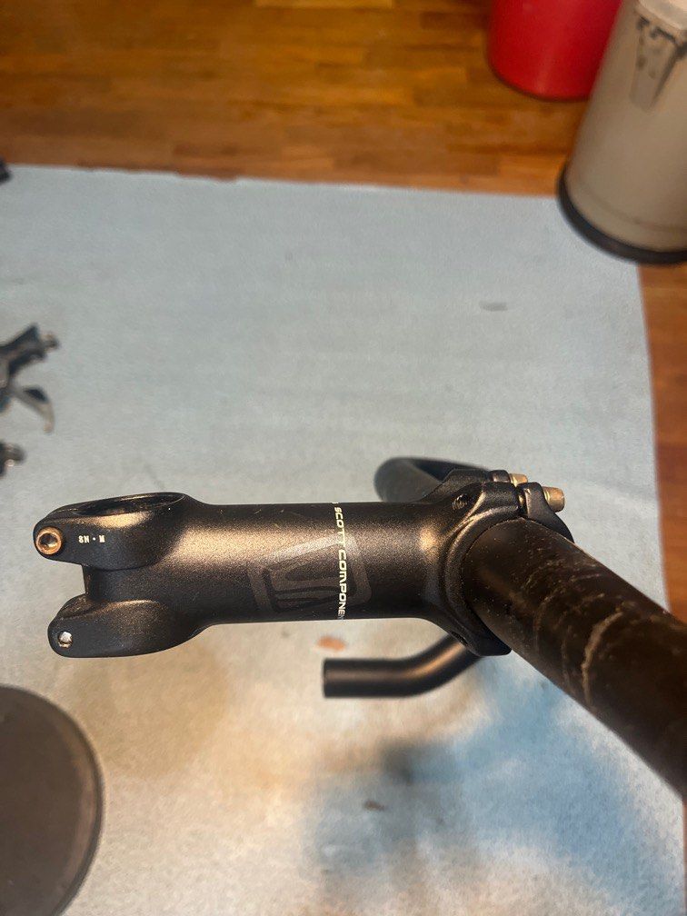 Scott Drop Handlebar with 50mm stem, Sports Equipment, Bicycles & Parts ...