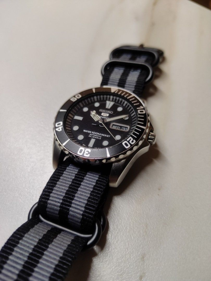 Seiko SNZF17 Sea Urchin Submariner Homage, Men's Fashion, Watches ...