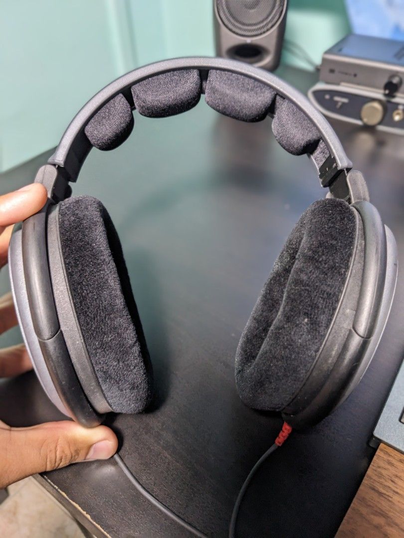 Sennheiser HD580 Headphones, Audio, Headphones & Headsets on Carousell