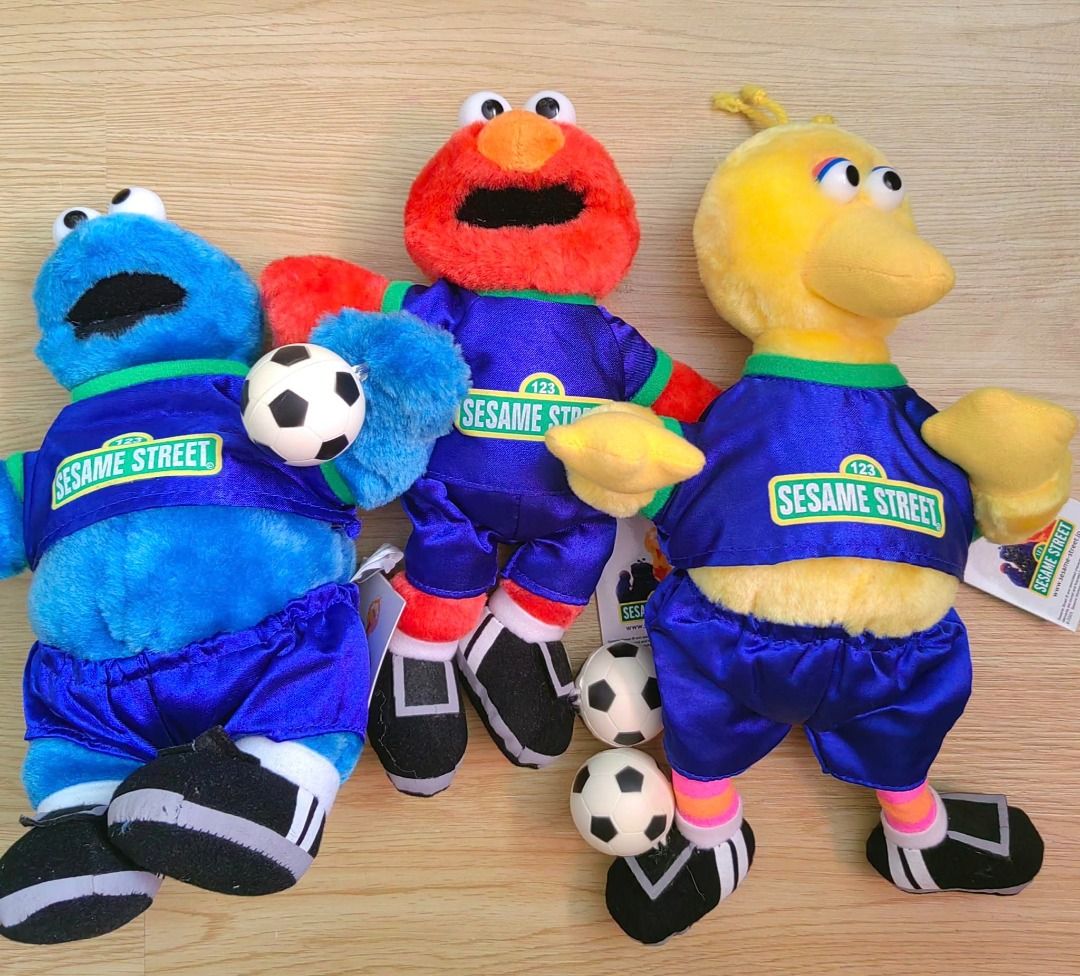 Sesame Street Plushie Set (Cookie Monster, Elmo, Big Bird), Hobbies ...