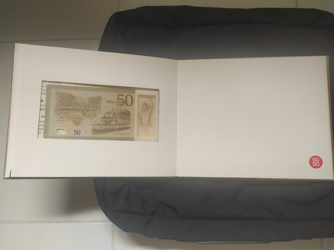 SG50 Commemorative Notes set with folder (1 x $50 + 5 x $10) issue date ...