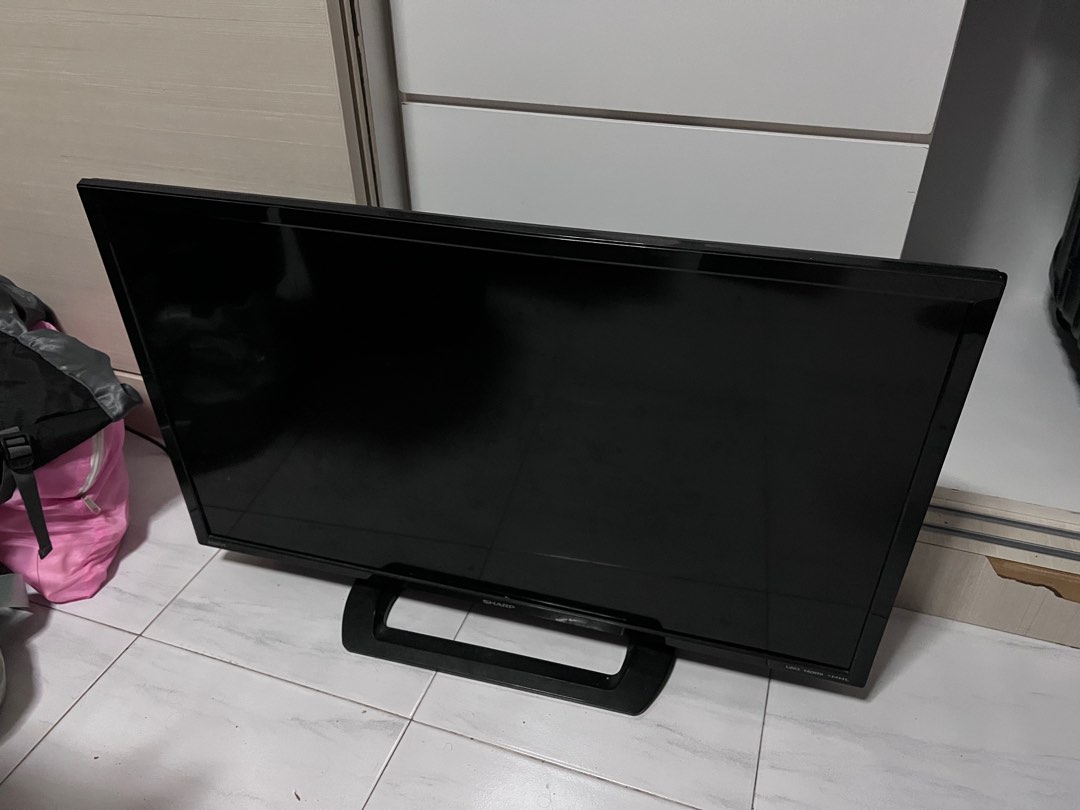 Sharp TV 32 inch, TV & Home Appliances, TV & Entertainment, TV on Carousell
