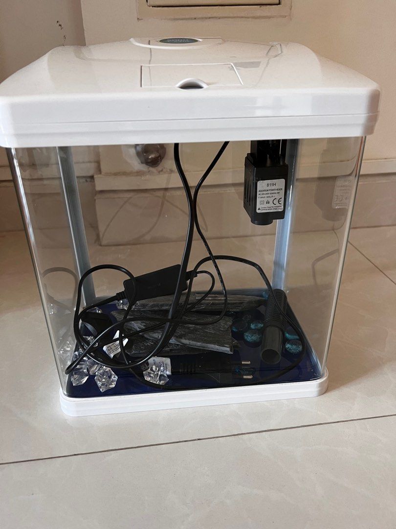 SOBO mini fish aquarium with air pump, Pet Supplies, Homes & Other Pet ...