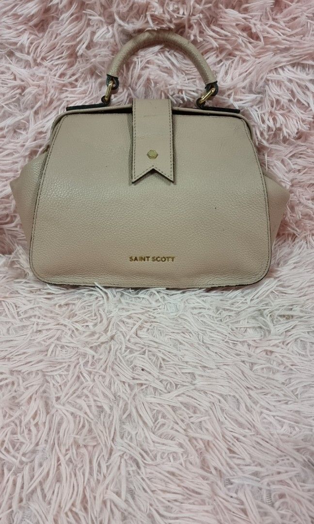 St. Scott London 001, Luxury, Bags & Wallets on Carousell