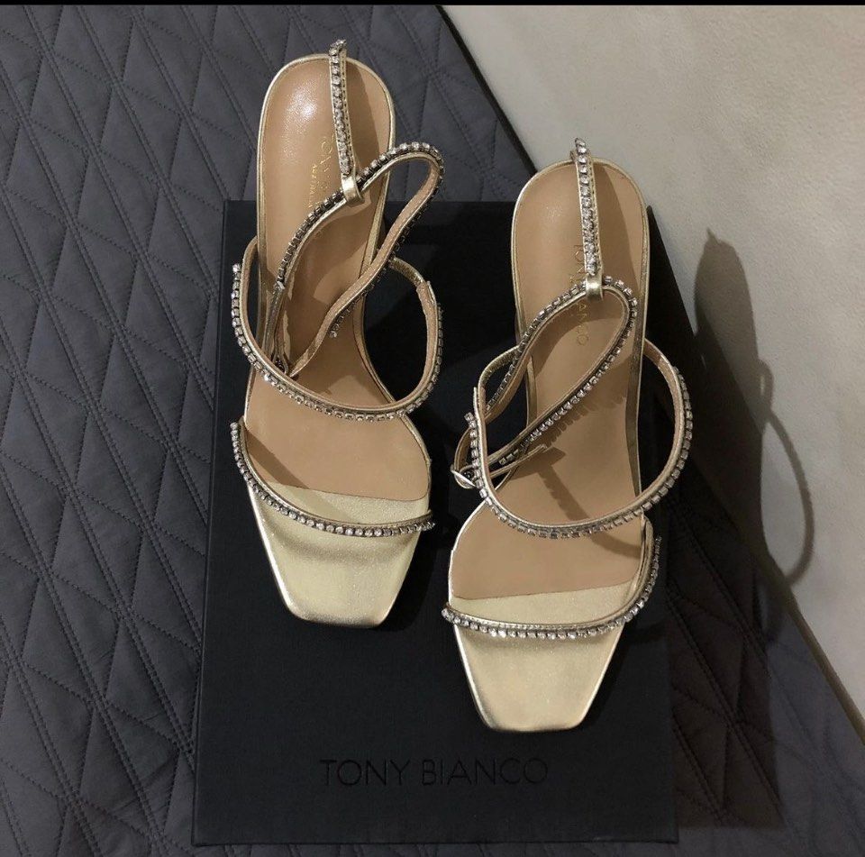 Tony Blanco Heels, Women's Fashion, Footwear, Heels on Carousell