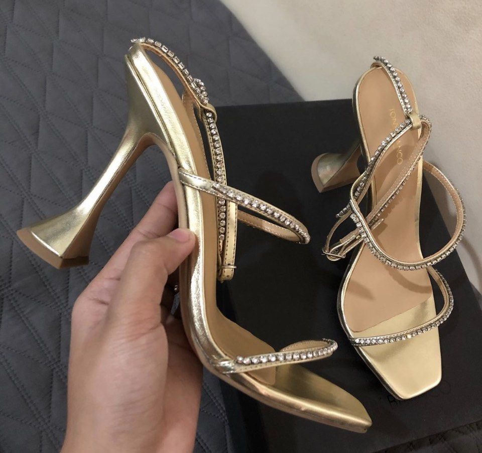 Tony Blanco Heels, Women's Fashion, Footwear, Heels on Carousell