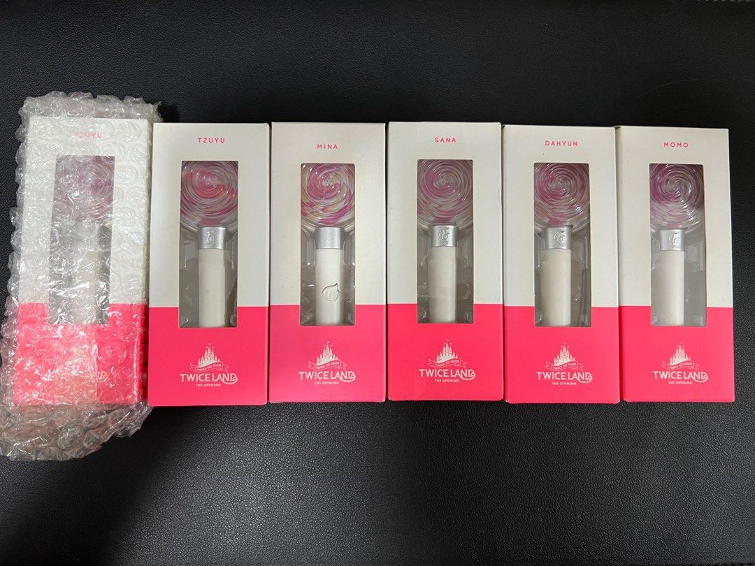WTS TWICE Mini Lightstick, Hobbies & Toys, Memorabilia & Collectibles ...