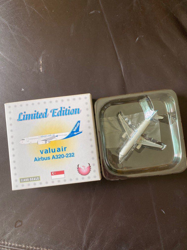 Valuair airbus A320 limited a edition, Hobbies & Toys, Memorabilia ...