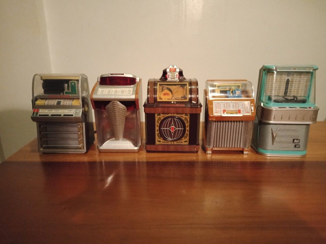 Vintage Jukebox Replica/ Miniature, Hobbies & Toys, Memorabilia ...
