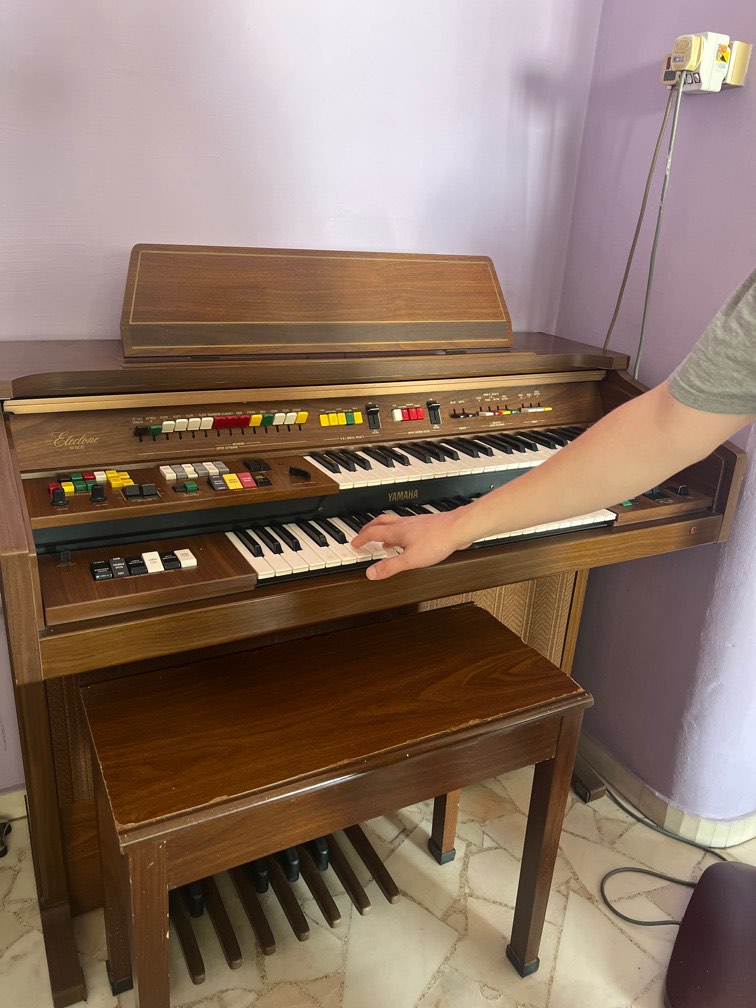 Yamaha Organ, Hobbies & Toys, Music & Media, Musical Instruments on ...