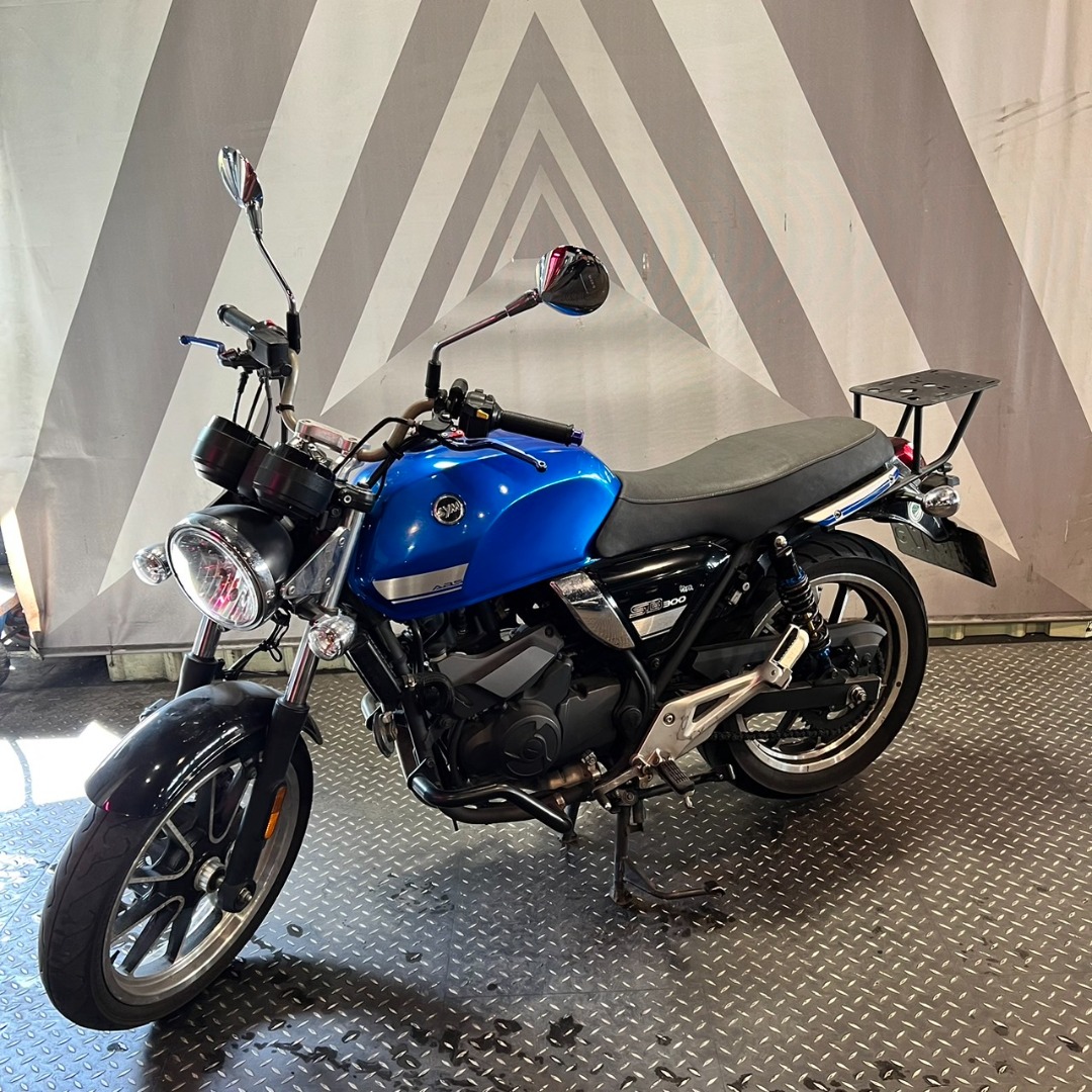 【寄售車】【0元交車】2018年 SYM 三陽 SB 300 野狼300 機車 ABS 雙碟, 機車, 二手機車在旋轉拍賣