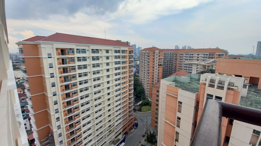 2bedroom condo in manila peninsula garden midtown homes near sta ana ...