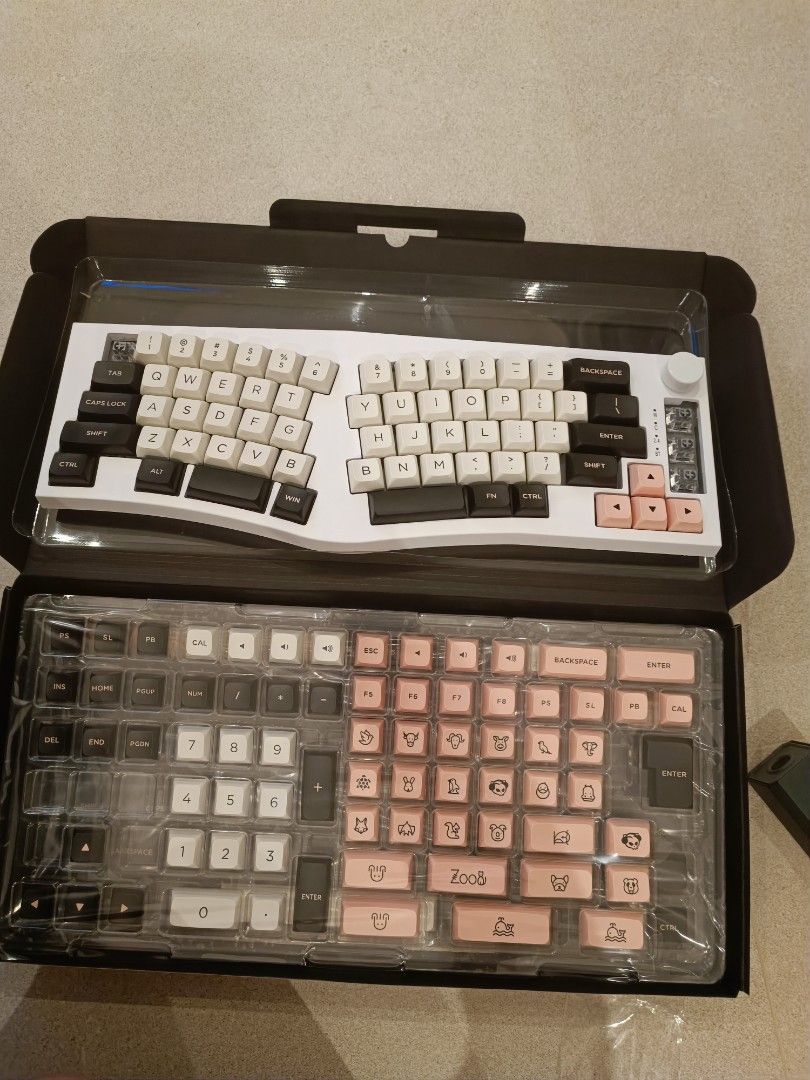 Akko MDA Olivia Keycaps Only - Full Set, Computers & Tech, Parts ...