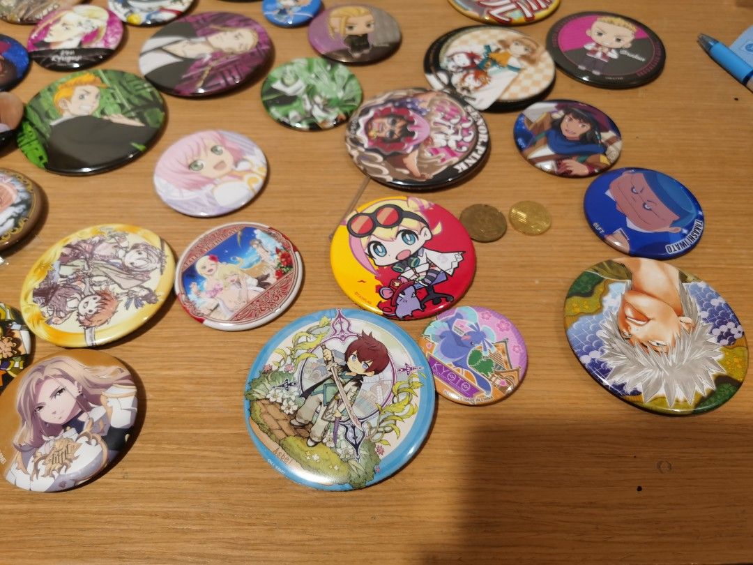 Anime badges, Hobbies & Toys, Collectibles & Memorabilia, Fan ...