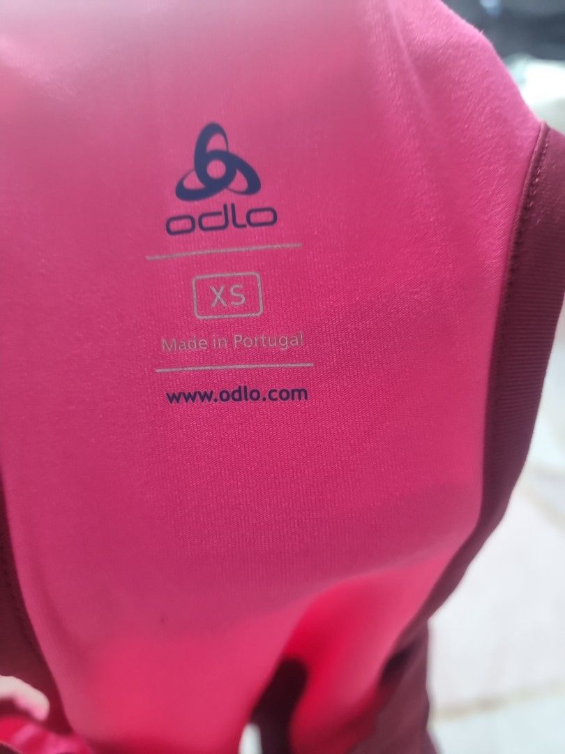 ASICS DRI fit T, Women's Fashion, Activewear on Carousell