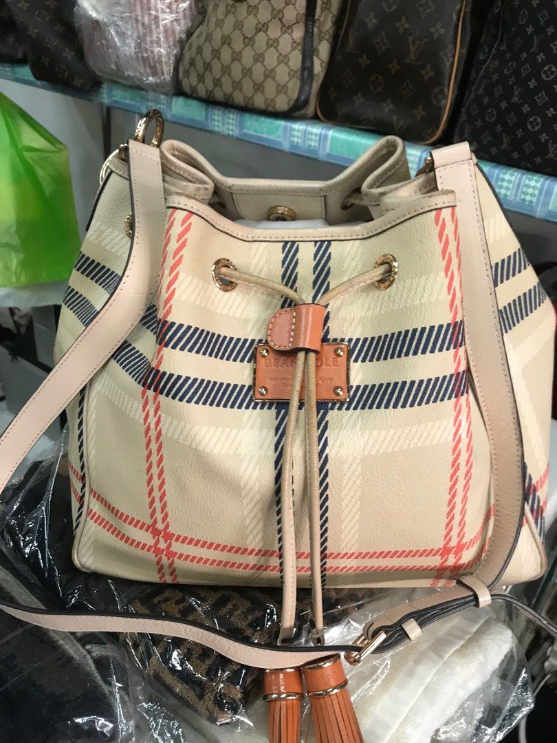 BEANPOLE, Women's Fashion, Bags & Wallets, Purses & Pouches on Carousell