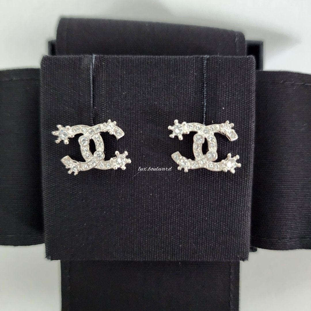 Chanel 23P Crystal CC Logo Earring in SHW, Luxury, Accessories on Carousell