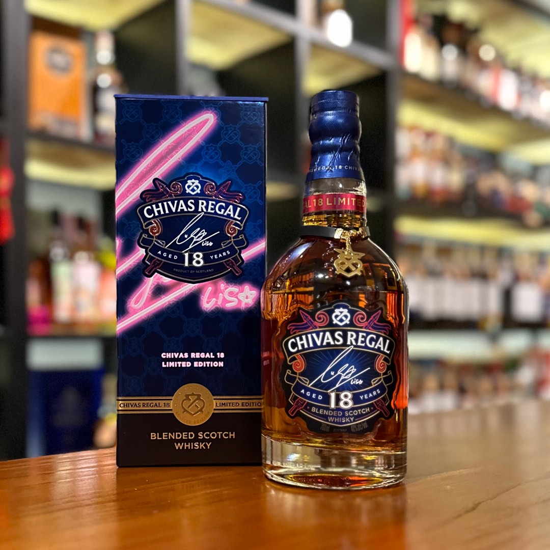 Chivas Regal 18 Year Old LISA Limited Edition Blended Scotch Whisky, 嘢食 & 嘢飲, 酒精飲料 - Carousell
