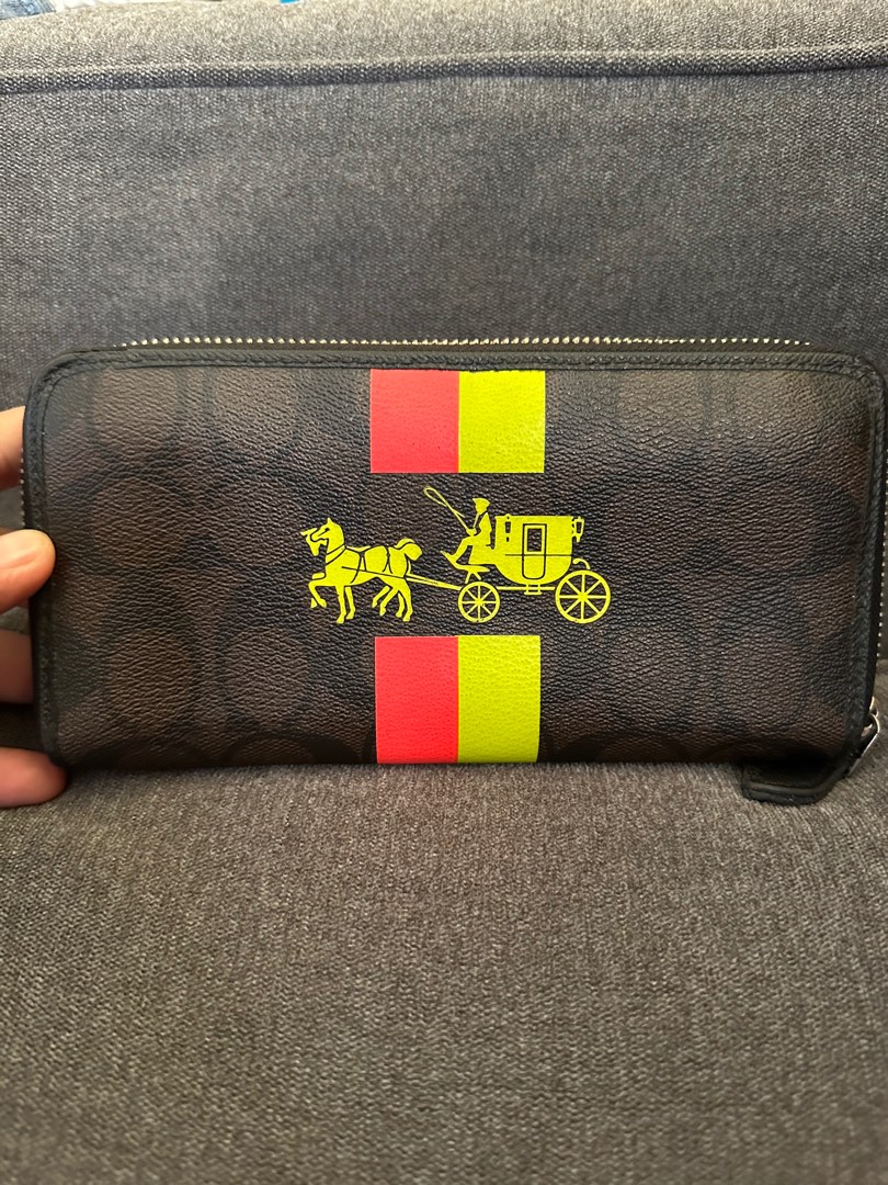 Coach Long wallet, Women's Fashion, Bags & Wallets, Wallets & Card ...