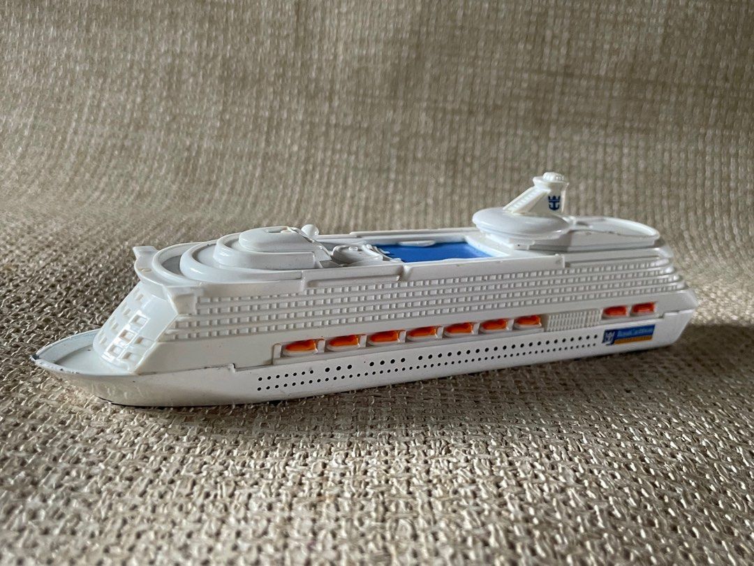 Collectible Model Mini Cruise Ship, Hobbies & Toys, Memorabilia ...