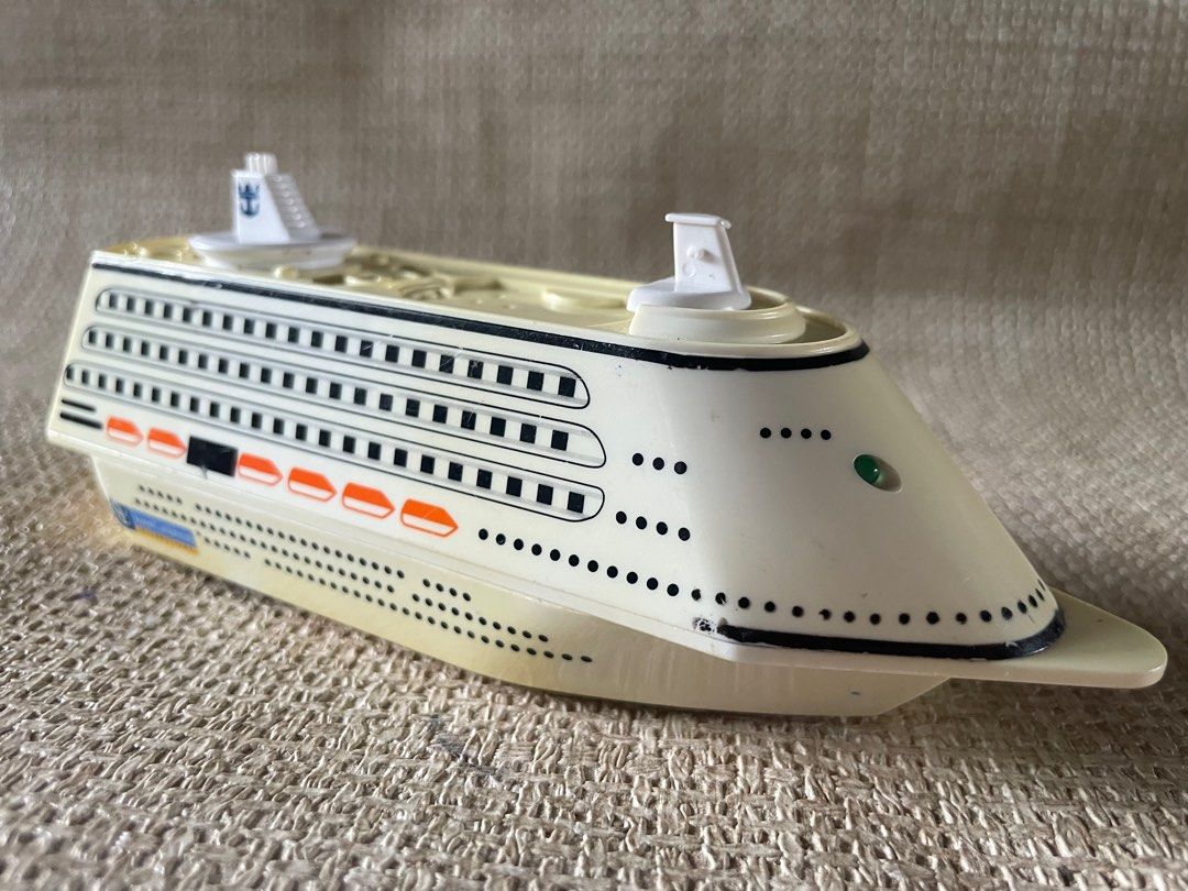 Collectible Model Mini Cruise Ship, Hobbies & Toys, Memorabilia ...
