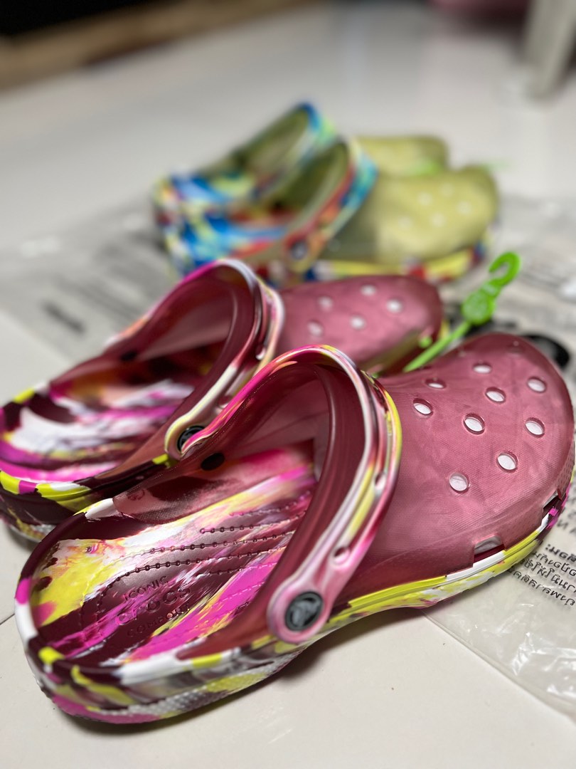 Crocs translucent, Women's Fashion, Footwear, Slippers and slides on ...