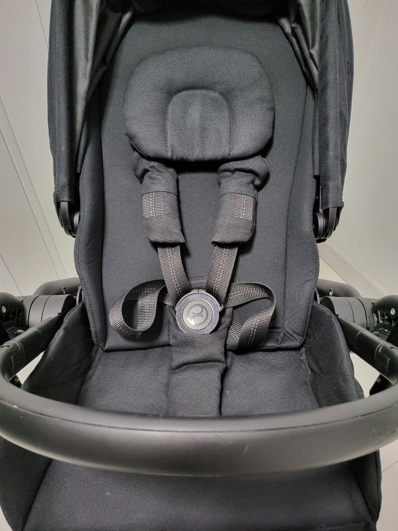 Cybex Melio Carbon ultra lightweight travel stroller, Babies & Kids ...