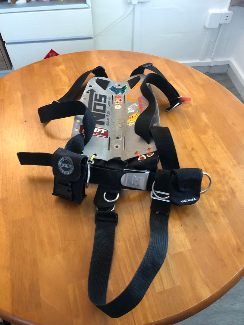 Diving backplate system with harness and pouch, Sports Equipment, Other ...