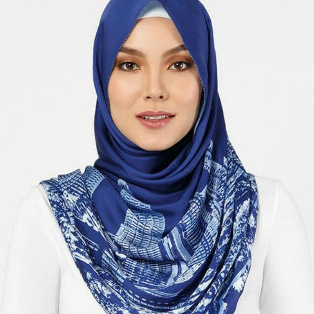 Duck Limited Edition Bundle, Women's Fashion, Muslimah Fashion, Hijabs ...