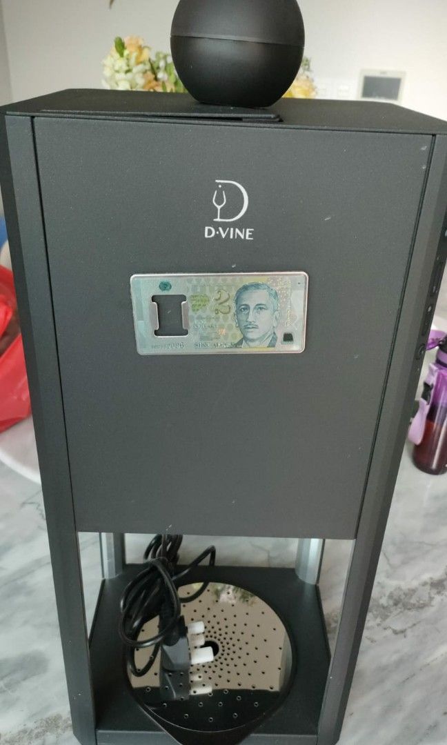 D-Vine machine, Furniture & Home Living, Home Improvement ...