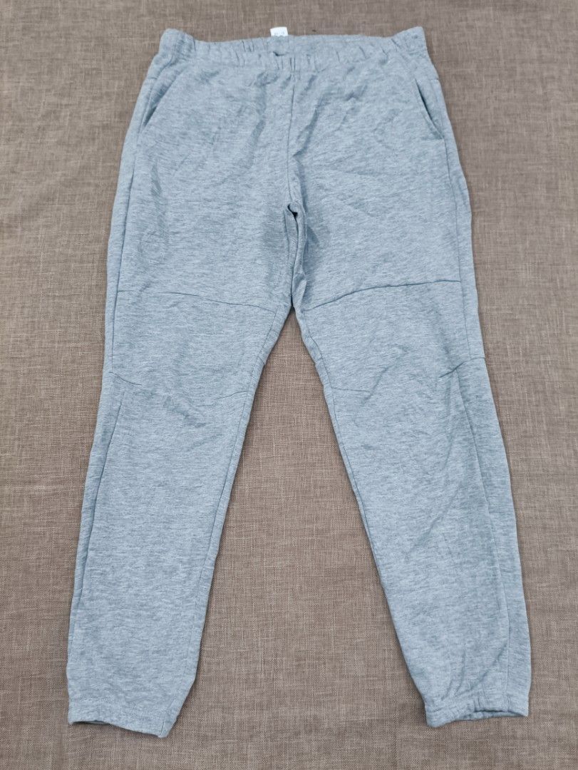 Field Core Sweat Pant, Men's Fashion, Bottoms, Joggers on Carousell