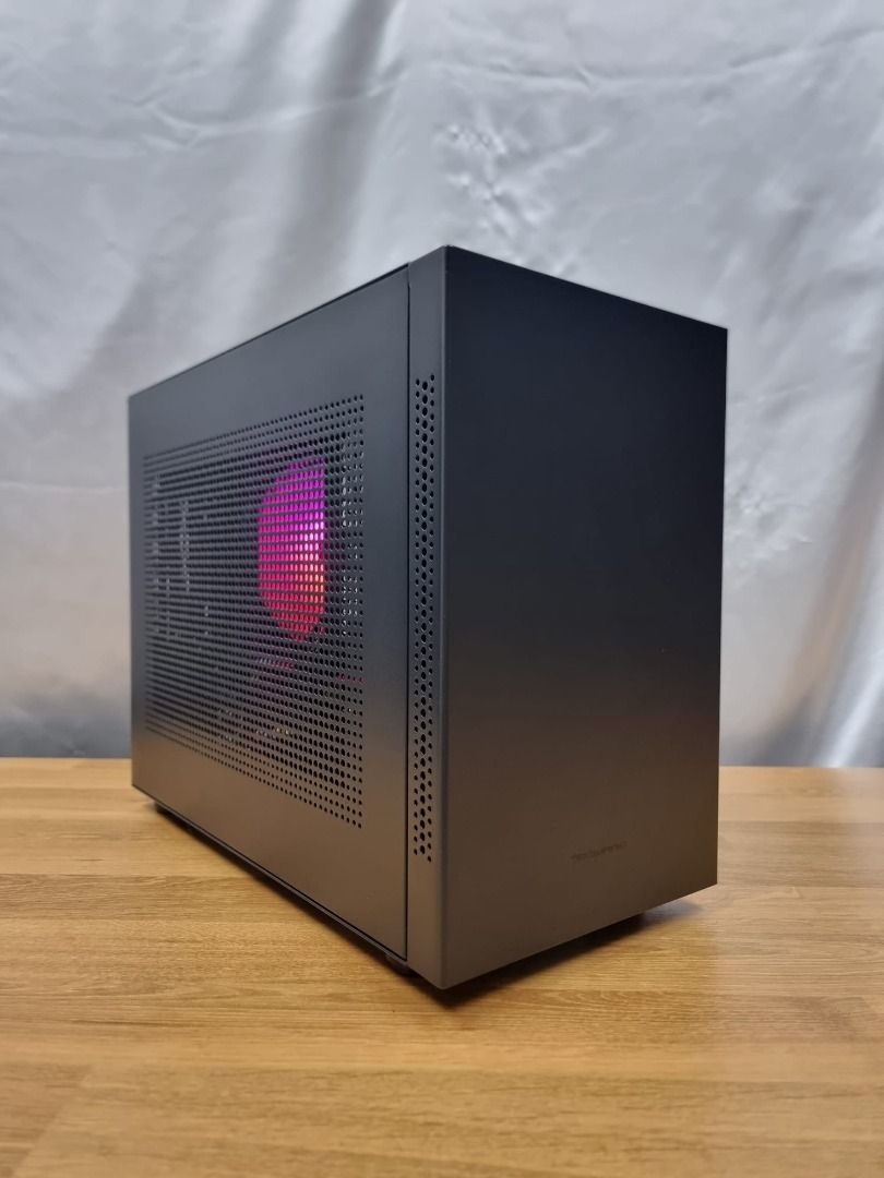 [FREE DELIVERY] SMALL FORM FACTOR CUSTOM GAMING PC / SMALLER THAN A ...