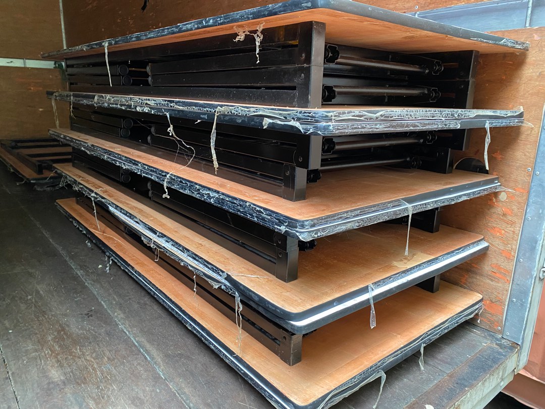 GS Table, Furniture & Home Living, Furniture, Tables & Sets on Carousell