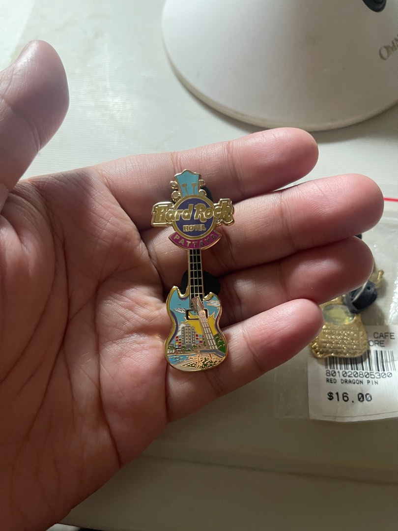 Hard Rock Pins, Hobbies & Toys, Memorabilia & Collectibles, Vintage ...