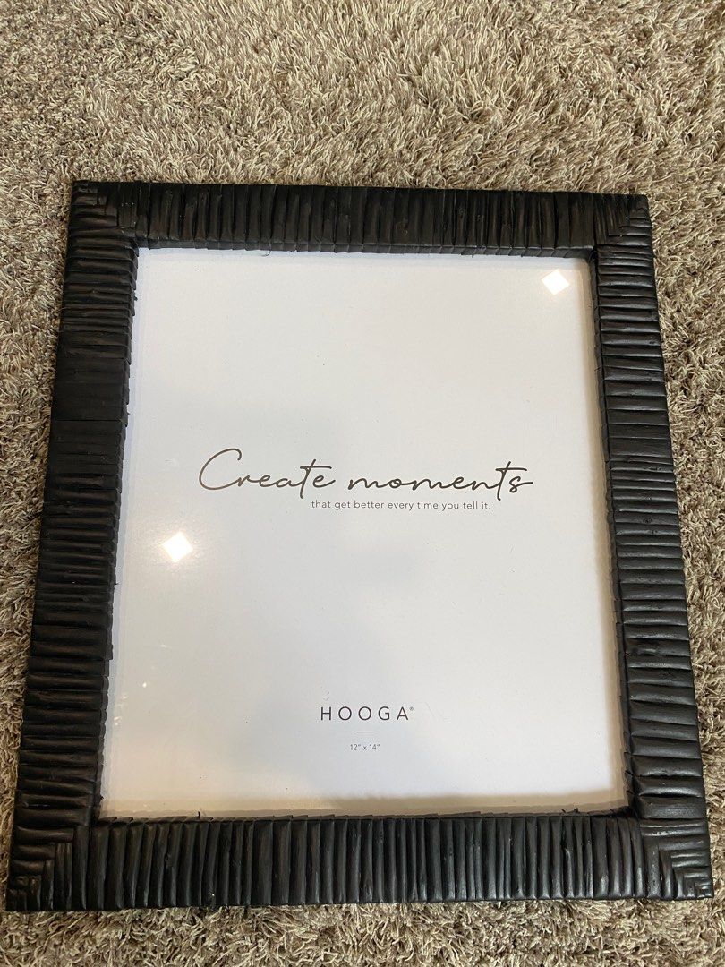 Hooga Wall Frame, Furniture & Home Living, Home Decor, Frames ...