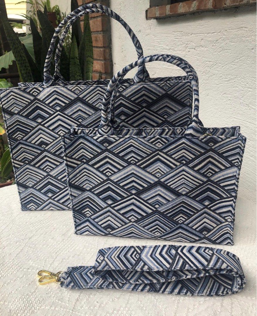 Inabel book tote bag, Philippine made, Women's Fashion, Bags & Wallets ...
