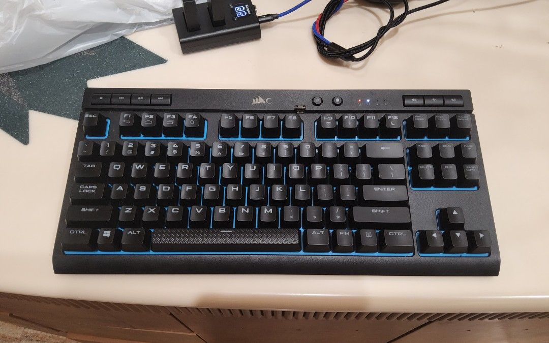 Corsair K63 wireless gaming keyboard tenkeyless with media keys (Red ...