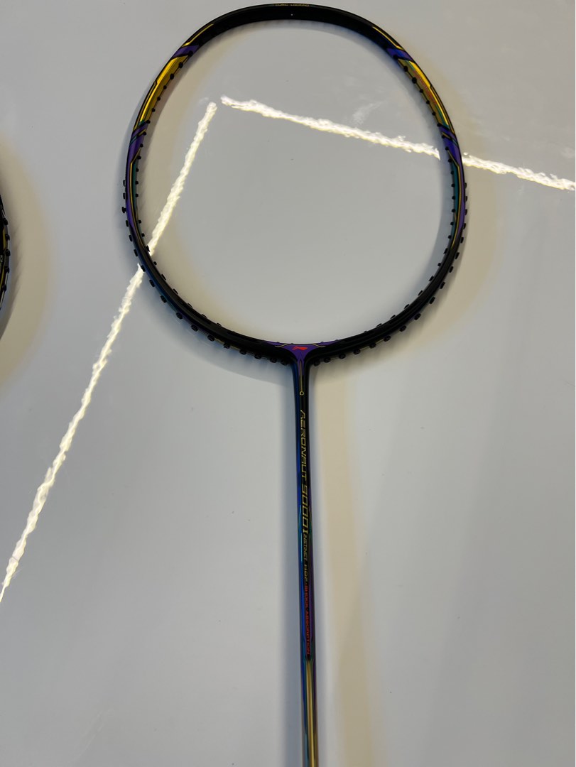 Lining aeronaut 9000i, Sports Equipment, Sports & Games, Racket & Ball ...