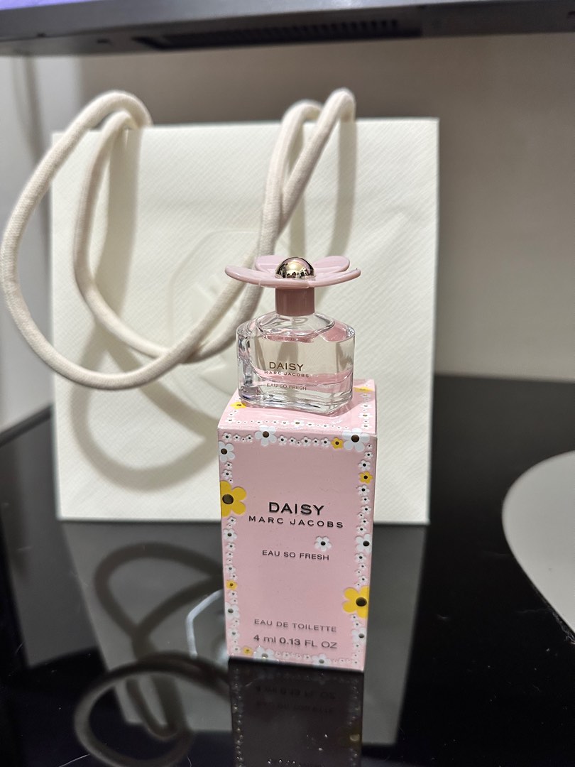 Marc Jacobs Daisy Eau So Fresh Perfume Sample 4ML, Beauty & Personal ...
