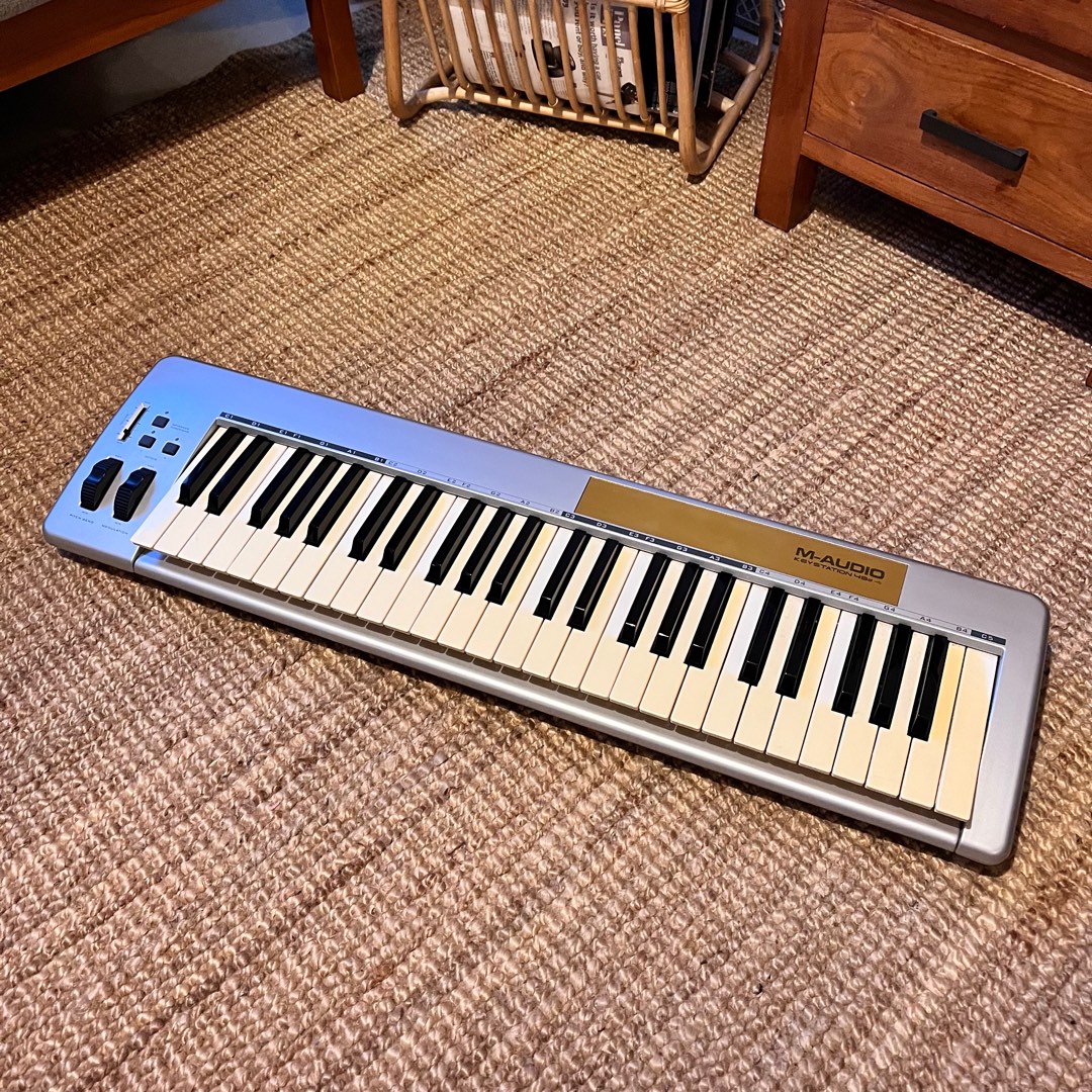 M-Audio Keystation 49e USB Midi Keyboard, Hobbies & Toys, Music & Media ...