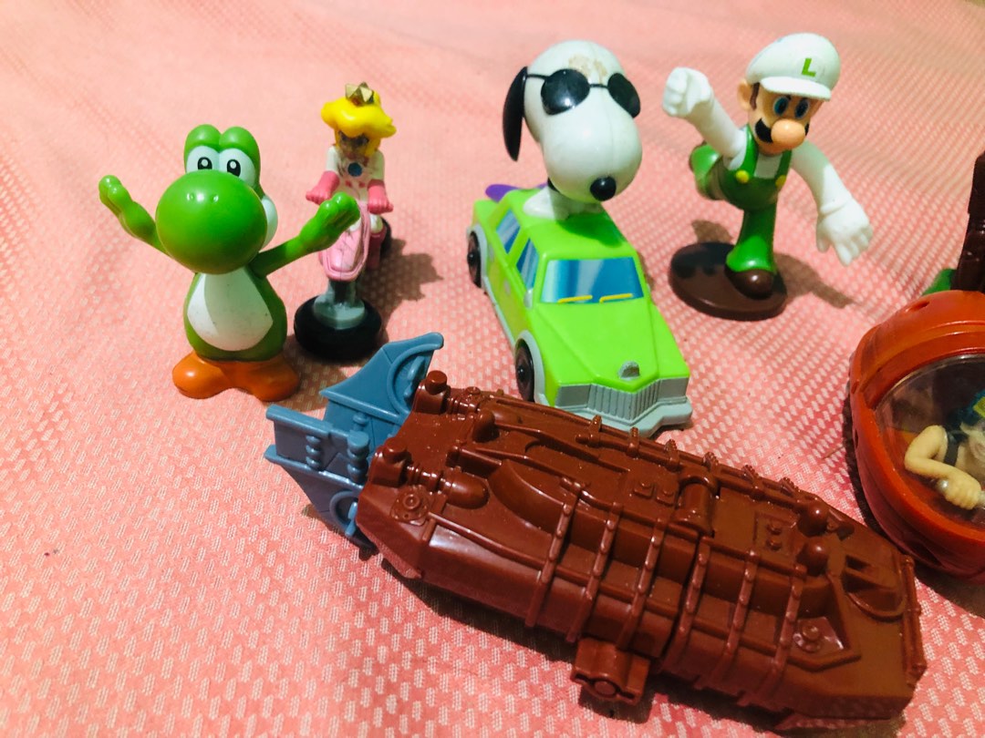 Mcdo random vintage toy, Hobbies & Toys, Toys & Games on Carousell