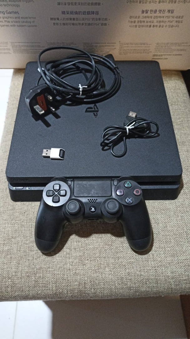 Modded PS4 Slim with GoldHen on firmware 9.00. Full set with one DualShock controller and cables ...