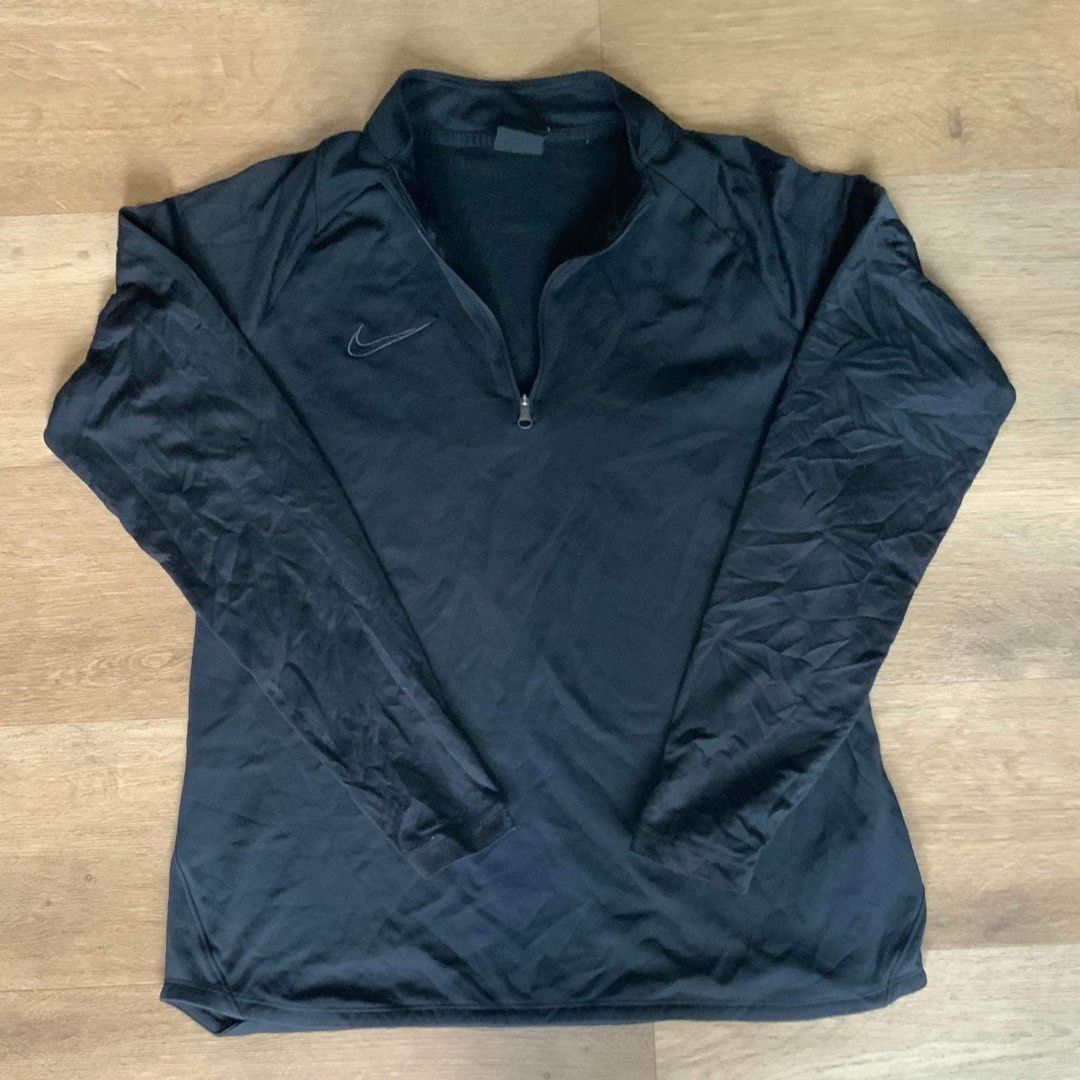 Nike half zip jacket, Men's Fashion, Activewear on Carousell