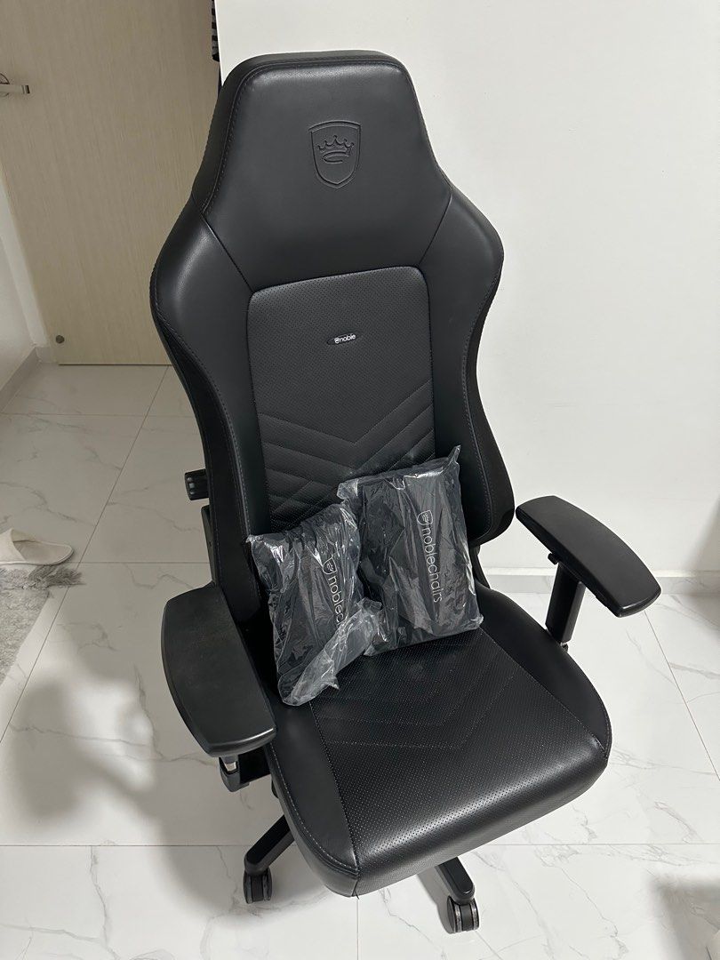 Noble Hero Gaming Chair + New unused pillows as shown in pic, Furniture ...