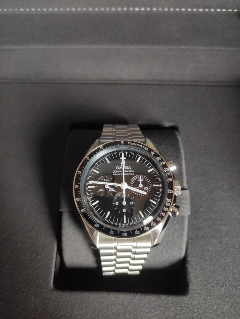 Omega Speedmaster Professional Moonwatch 42mm Hesalite Version Calibre ...