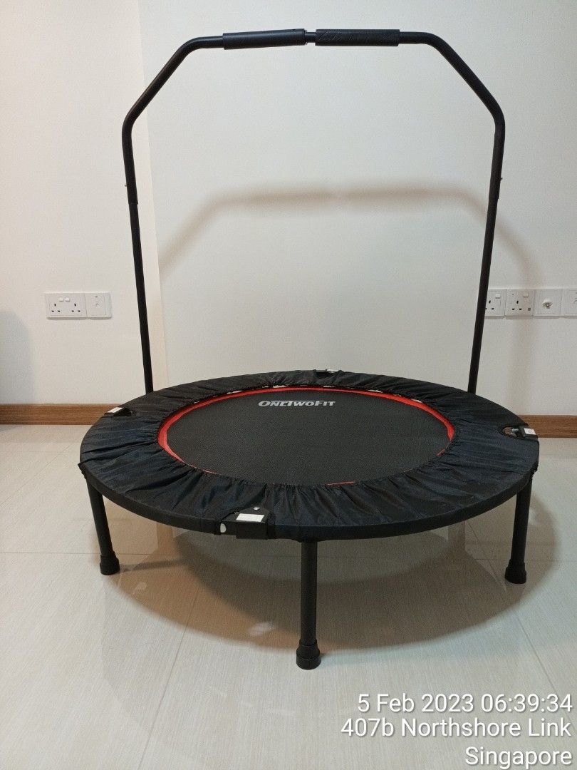 Onetwofit Trampoline jumping mat, Sports Equipment, Exercise & Fitness, Cardio & Fitness ...